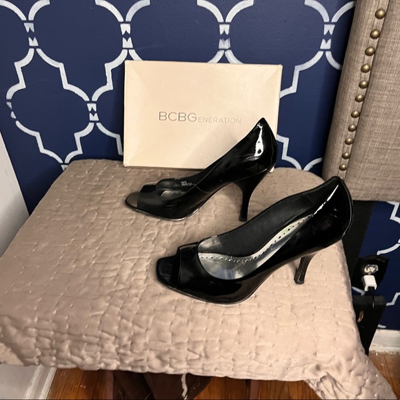 BCBGeneration | Shoes | Bcbg Bgariel Blacktumbled Pearl Patent Leather ...